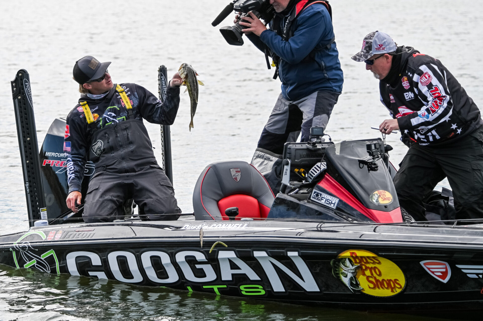 Dustin Connell Leads Day 1 of Major League Fishing’s REDCREST 2023 on ...